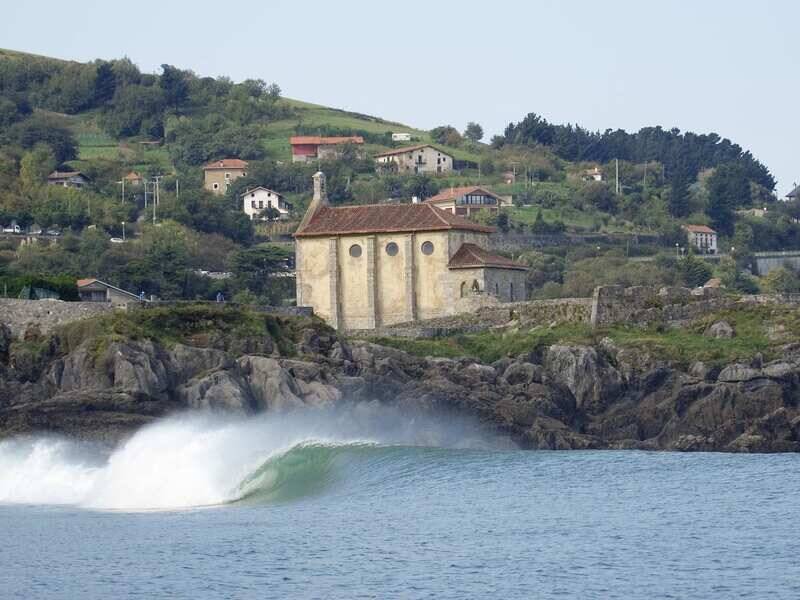The Billabong Pro in Mundaka | Surf Camps Europe